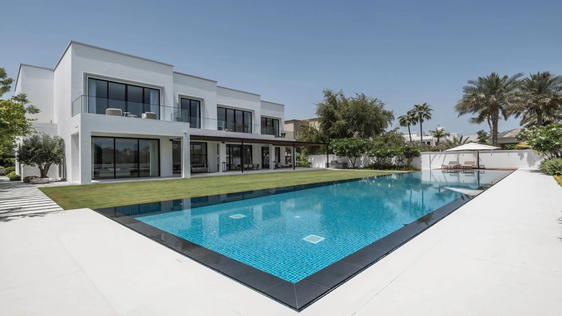 Emirates Hills is a prestigious area with a collection of premium ...