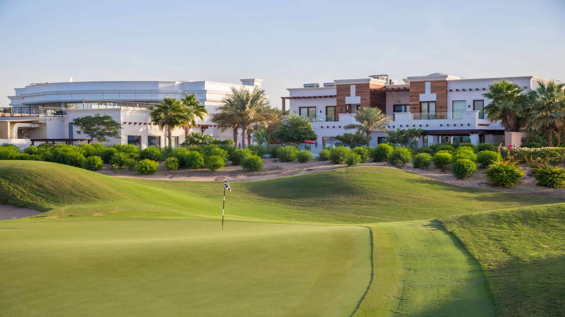 Emirates Hills is a prestigious area with a collection of premium ...
